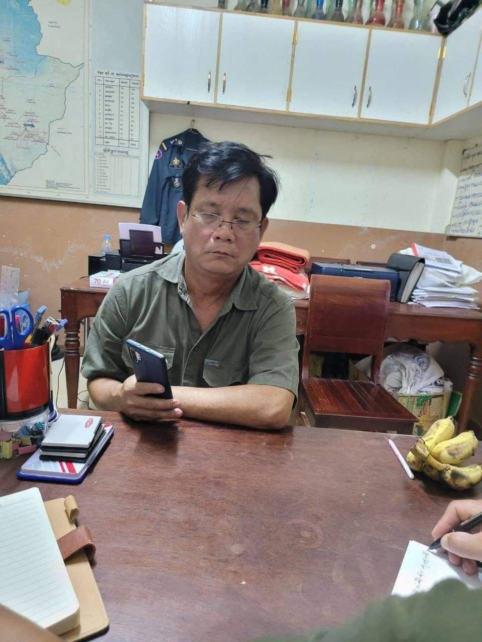 មន្រ្តី យោធា៣នា ក់ បញ្ជូន មកដល់ សាលាដំបូង រាជធានី ភ្នំពេញ ហើយ ពាក់ព័ន្ធ ...