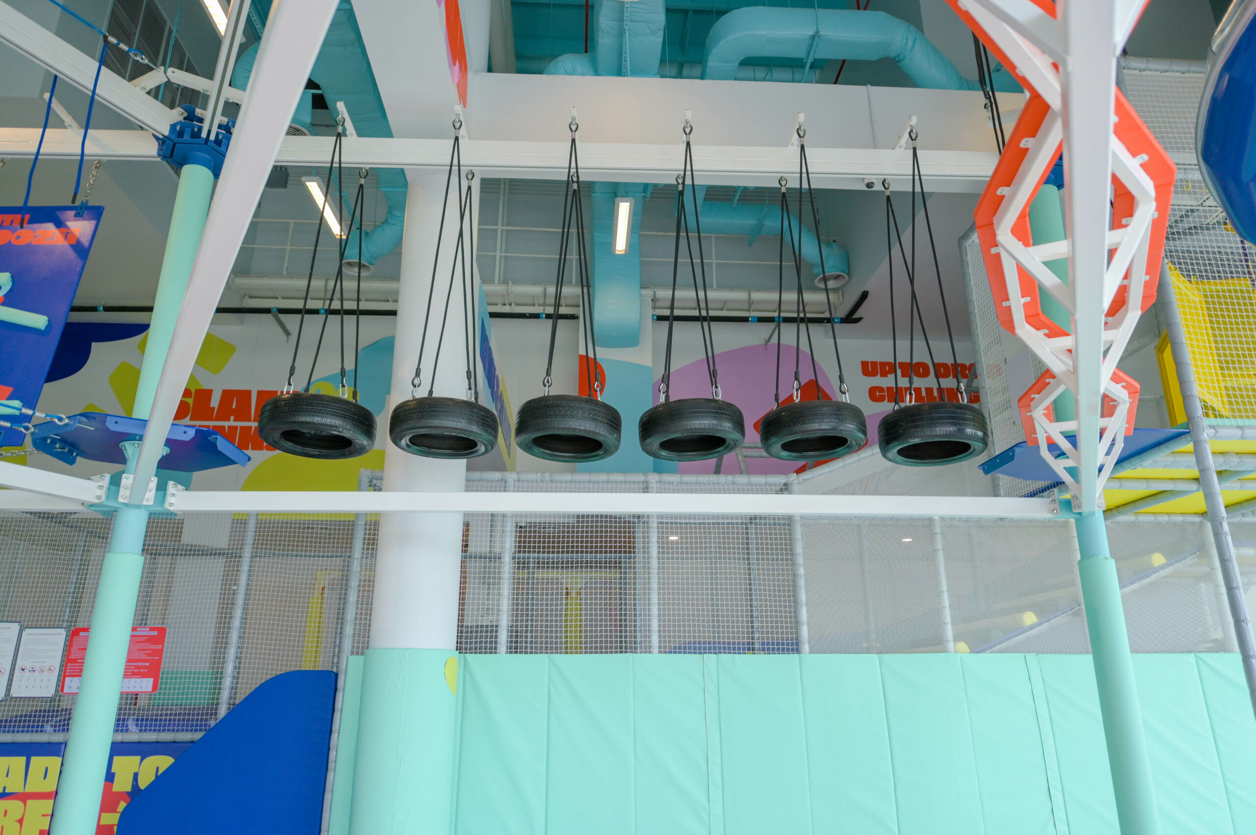 រីករាយ ជាមួយ ការ បើក សម្ពោធ ពិភព កម្សាន្ដ កុមារ Super Doozii ជា ...