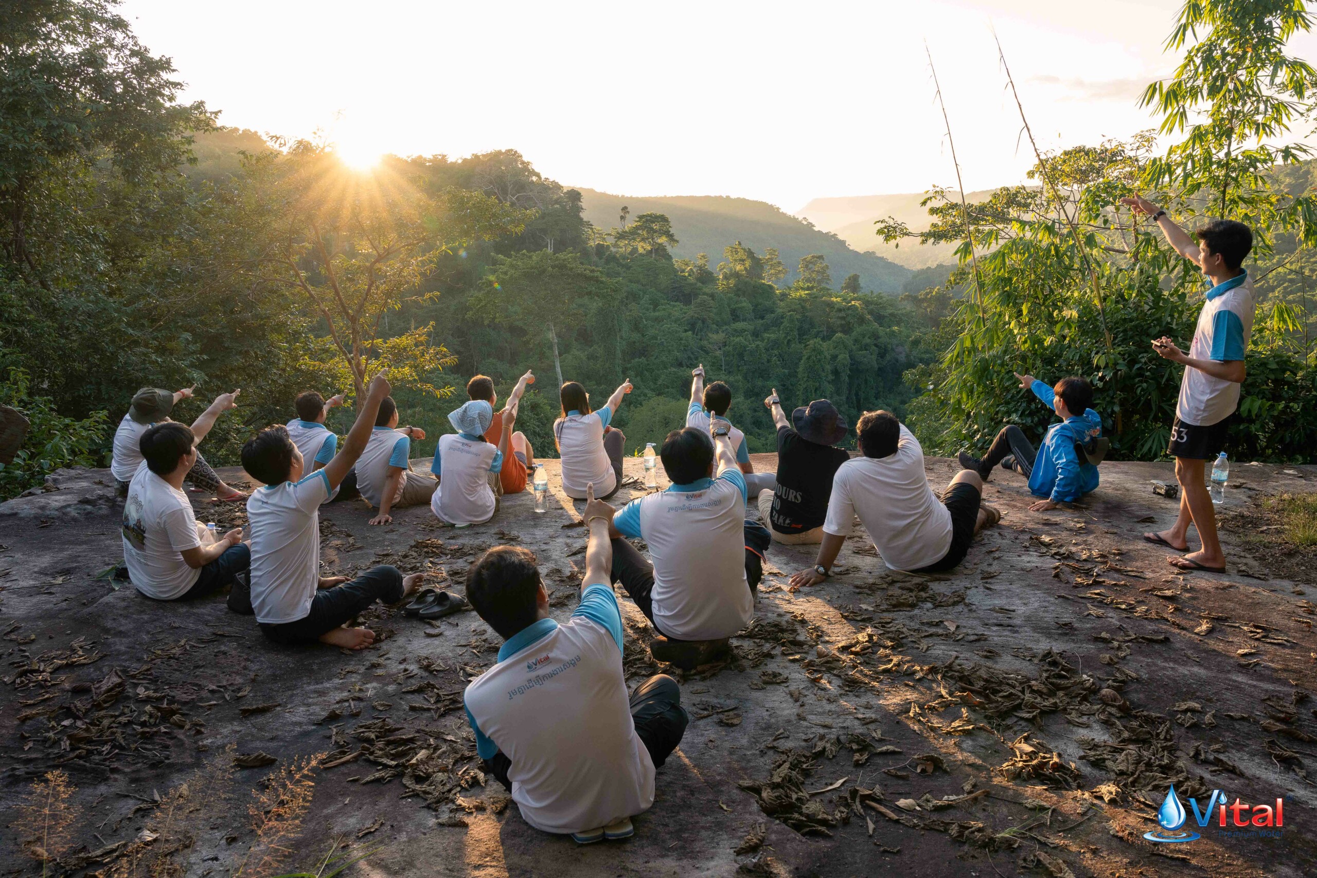 វី តា ល់ ឧបត្ថម្ភ ដល់ ការ បំពាក់ ស្លាក សញ្ញា ប្រាប់ ទិស នៅ សហគមន៍ ...